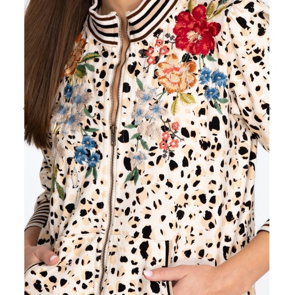 Johnny Was | Tops | Johnny Was Josephine Mock Neck Sweatshirt Nwt ...